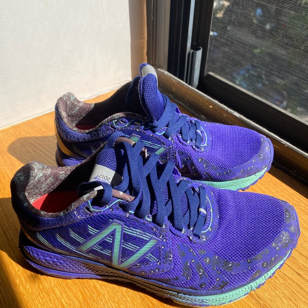 Haunted Mansion Disney New Balance 2017 - Gem